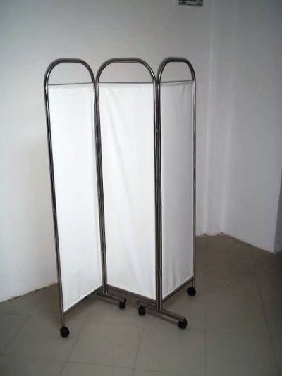 Paravan medical cadru inox cu 3 segmente - P 3 | Produse medicale
