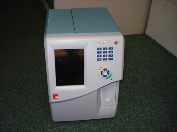 Analizator automat de hematologie MYTHIC 18 | Anunturi medicale Bucuresti