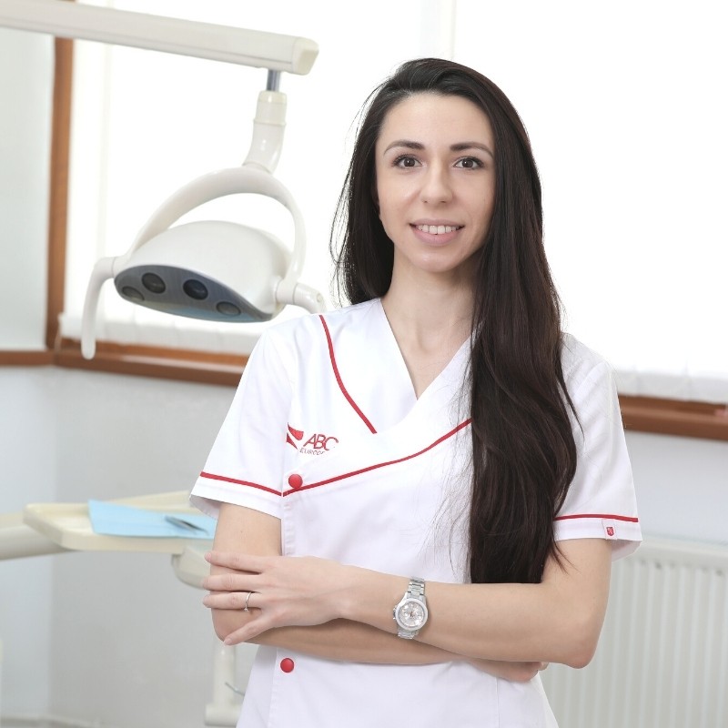 Dr. Alexandra Iordanescu | Medici Stomatologie Bucuresti